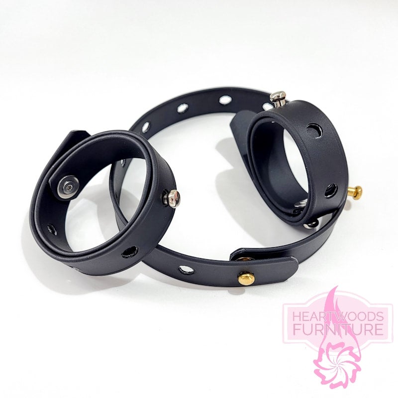 Premium Adjustable Strap-On O-Ring | Heartwoods Furniture